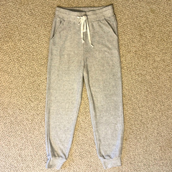 Simply Southern | Pants & Jumpsuits | Nwt Simply Southern Joggers Small ...